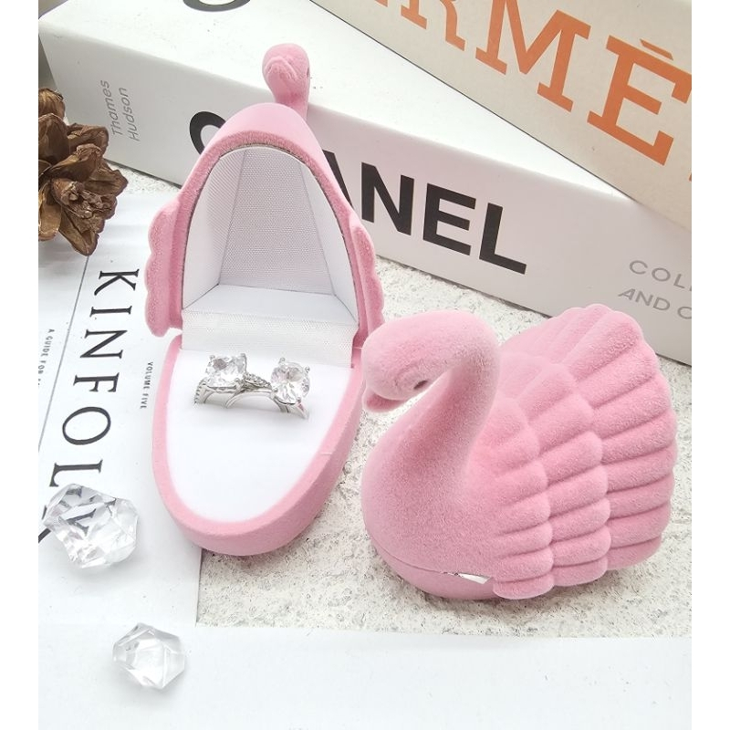 Jual Tempat cincin wedding lamaran box kotak cincin ANGSA MUAT 2 CINCIN ...