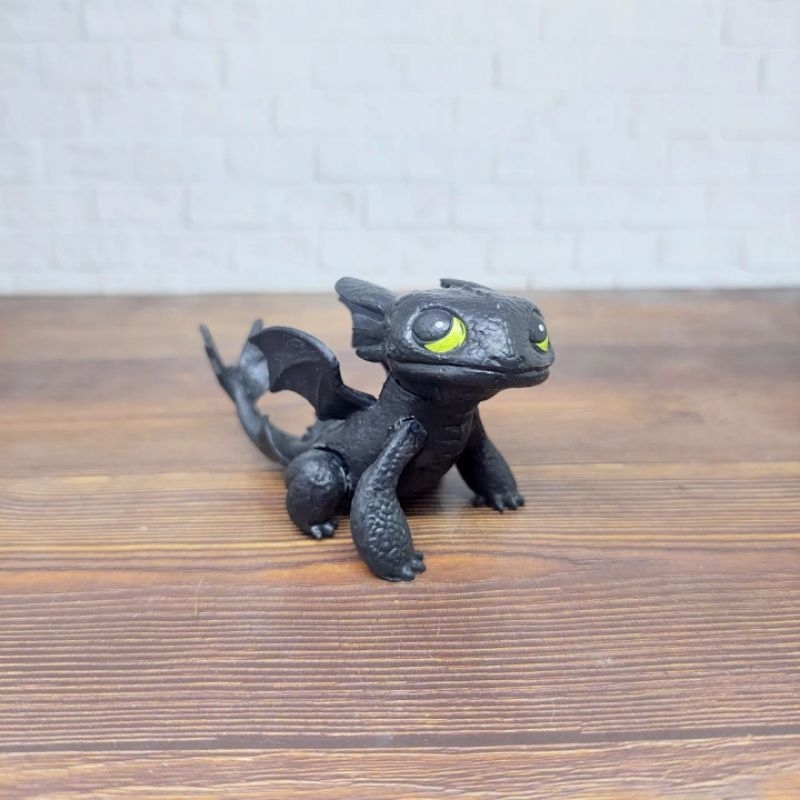 Jual How to train your dragon toothless karet padat figure preloved ...