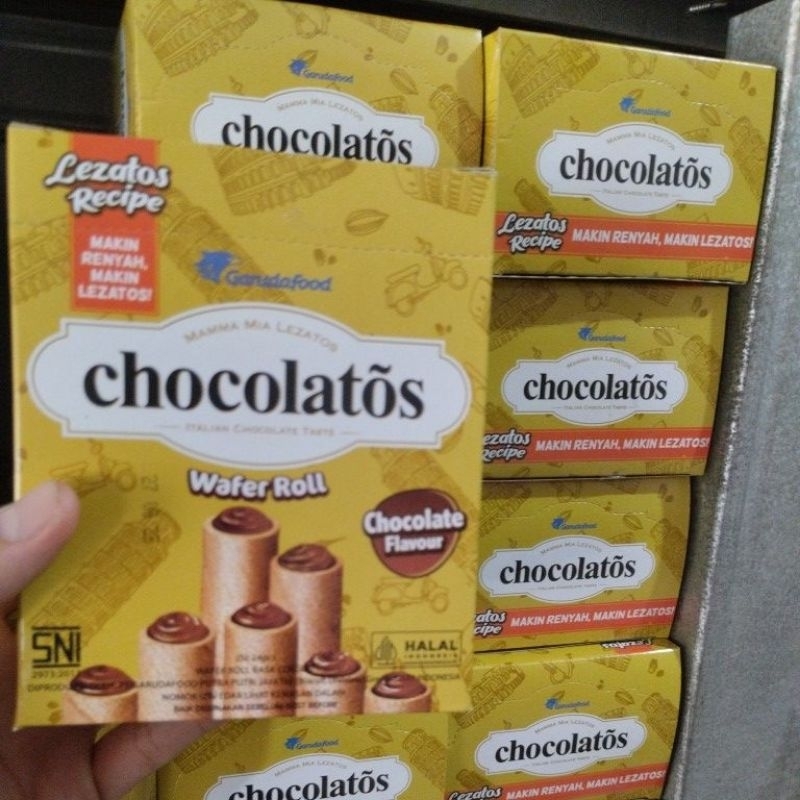 Jual Chocolatos wafer roll snack makanan ringan wafer stik krim cokelat ...