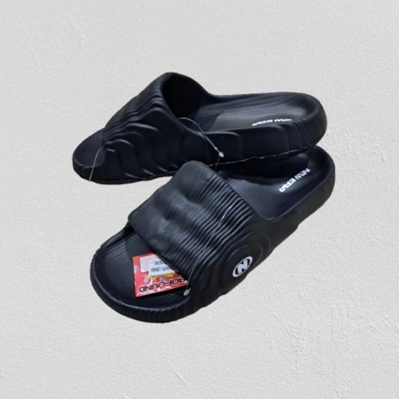 Jual Sandal Slop Hitam / Sandal Selop Hitam / Sandal Slide Hitam ...