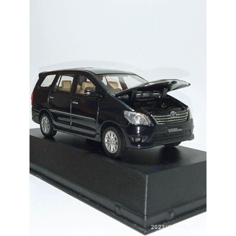 Jual DIECAST SKALA 1/43 AUTO 2000 MINIATUR MOBIL TOYOTA KIJANG INNOVA ...