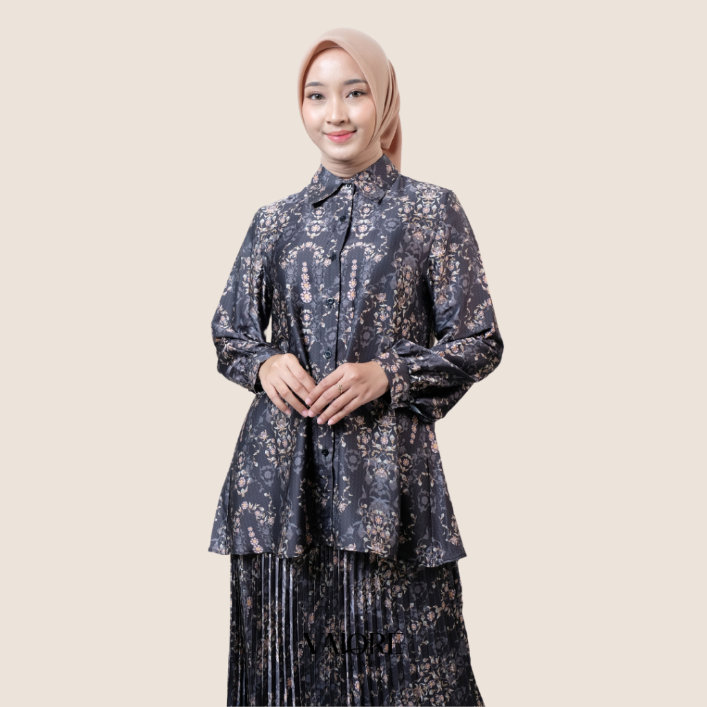 Jual Valore Hijab - One Set Plisket Lady Sky Black | Shopee Indonesia