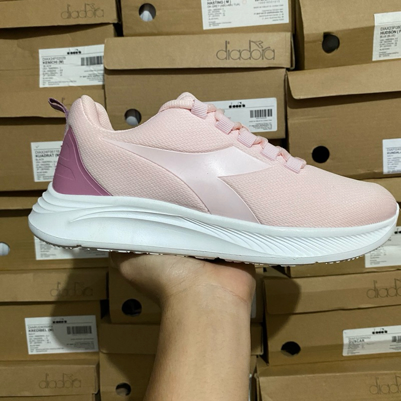 Jual (size 36) 𝐒𝐄𝐏𝐀𝐓𝐔 𝐖𝐀𝐍𝐈𝐓𝐀 𝐃𝐈𝐀𝐃𝐎𝐑𝐀 𝐊𝐑𝐈𝐒𝐓𝐀𝐋 - 𝐏𝐈𝐍𝐊 | Shopee Indonesia