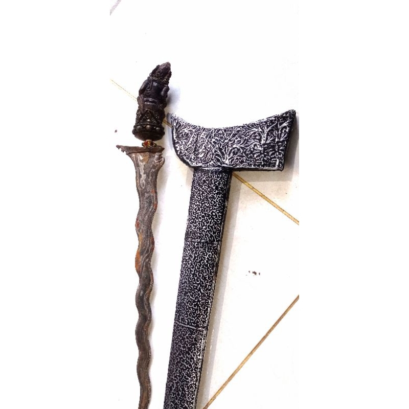 Jual Keris Luk 13 pamor kulit semangka panjang bilah 37 cma | Shopee ...