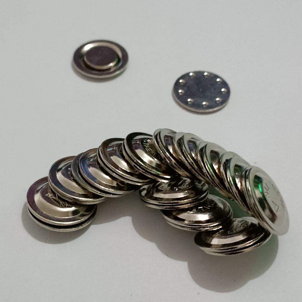 Jual Magnet Pin/Magnet Nama Dada Caution Bulat plus doubletape Diameter ...