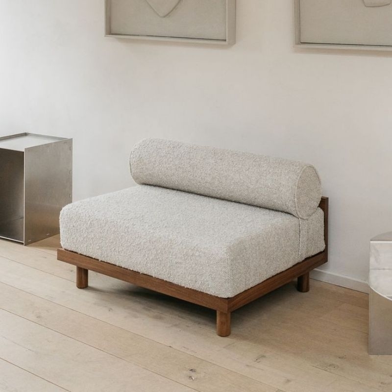 Jual Unixlo - single sofa persegi tanpa sandaran dengan guling panjang ...