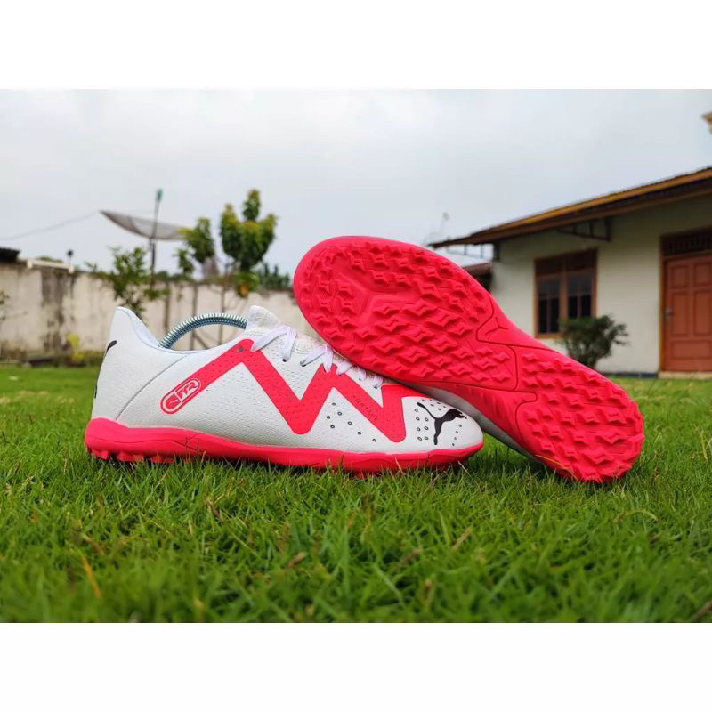 Jual Sepatu Futsal Puma Future Ultimate White Fire Coral TURF | Shopee ...