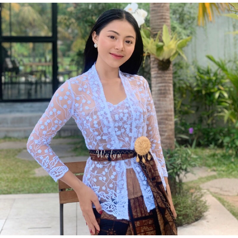 Jual Kebaya Jadi Tile / Kebaya Jadi Tile Akar / Kebaya jadi Brokat Tile ...