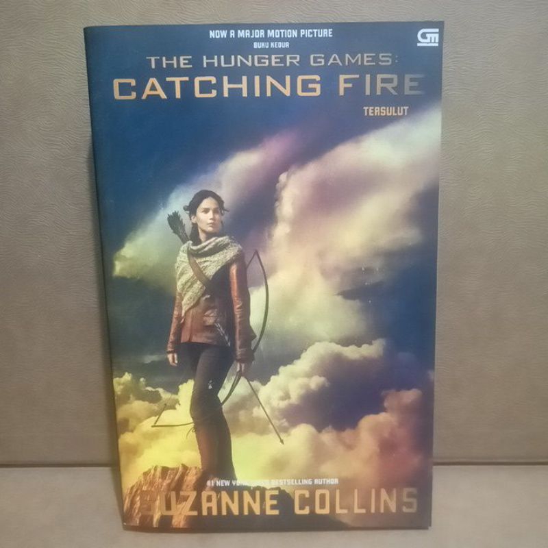 Jual Novel Original THE HUNGER GAMES CATCHING FIRE by SUZANNE COLLINS ...