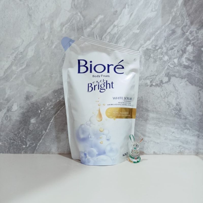 Jual Biore Body Foam Bright White Scrub 380ml (Expired 2026) | Shopee ...
