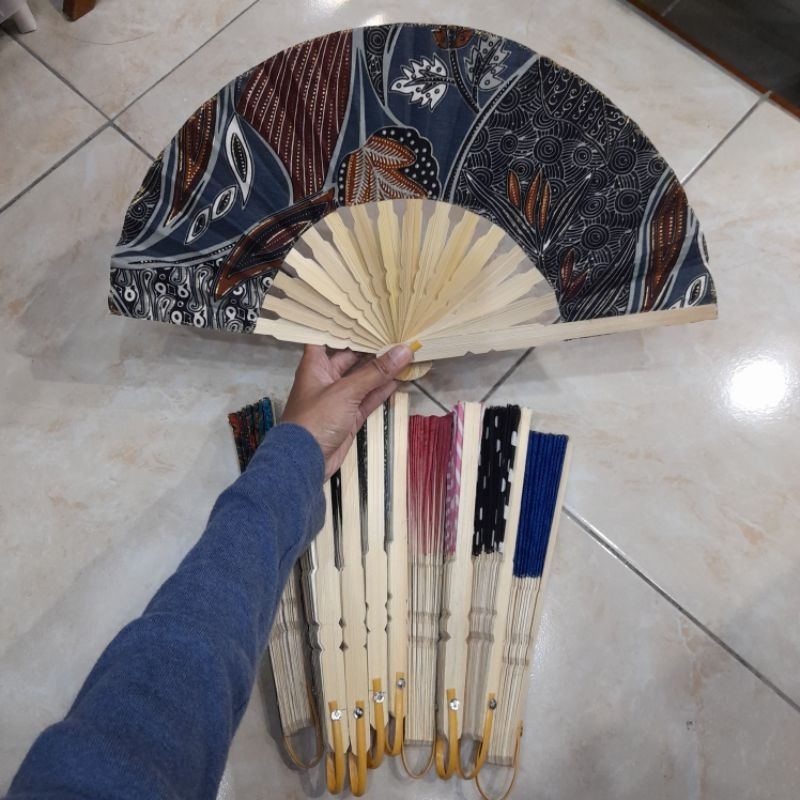 Jual Kipas Batik Putih P21cm isi 10bj | Shopee Indonesia