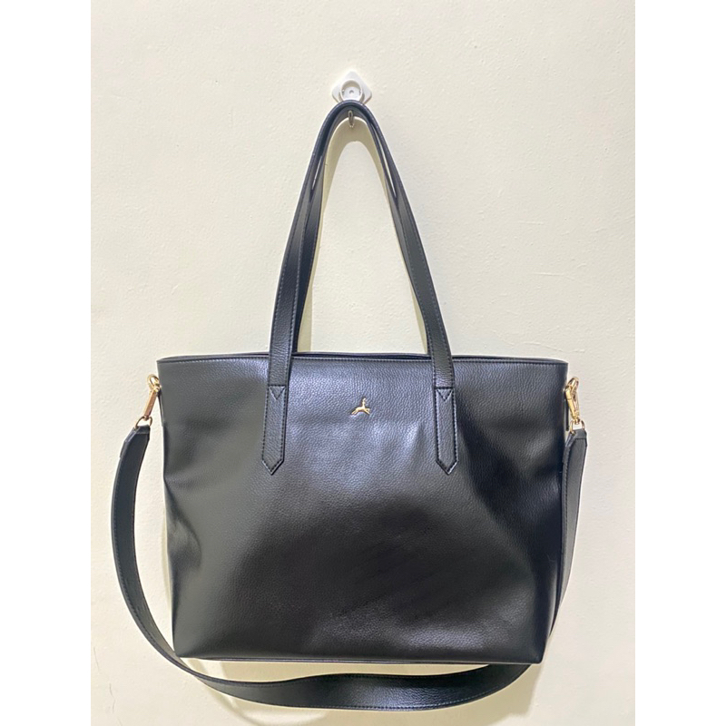 Jual POVILO KIRA TOTE BAG (PRELOVED) | Shopee Indonesia
