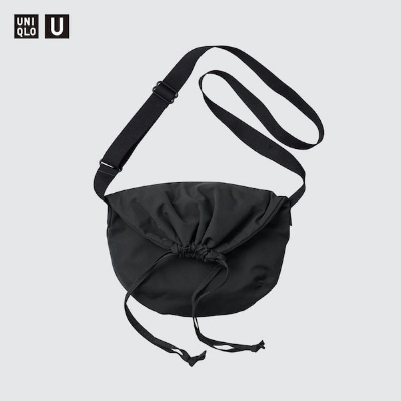 Jual Uniqlo Drawstring Bag Uniqlo Tas Serut (Small) | Shopee Indonesia