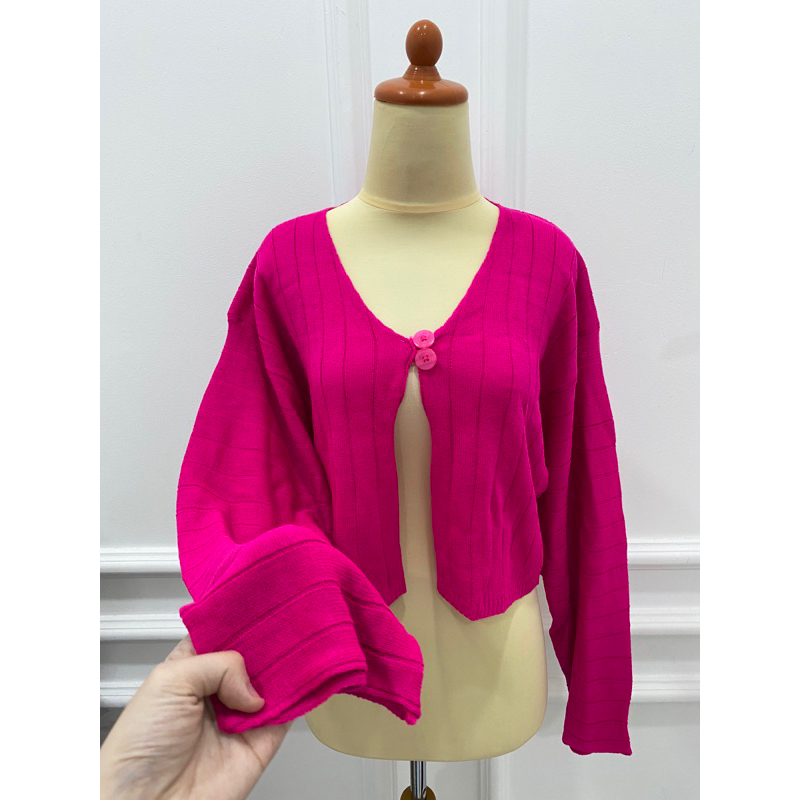 Jual LEA KNIT CARDIGAN / OUTER RAJUT OVERSIZE KNIT RAJUT POLOS KANCING OOTD VIRAL ABG | Shopee ...