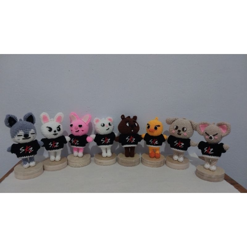 Jual [custom] Boneka rajut Stray kids skzoo | Shopee Indonesia