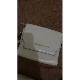 Jual Charles & Keith Shoulder Bag Terlengkap & Harga Terbaru Mei 2024 ...