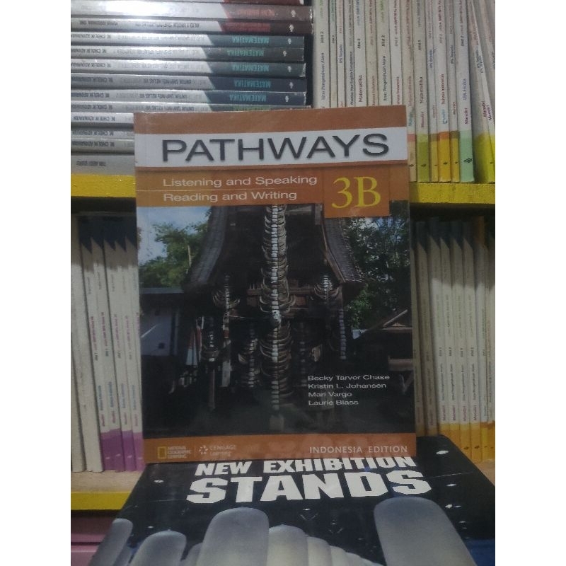 Jual PATHWAYS LISTENING AND SOEAKING READING AND WRITING KELAS 3B | Shopee Indonesia