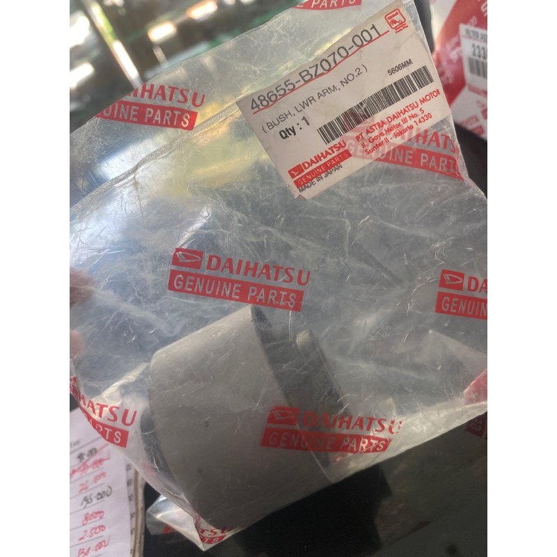 Jual Bushing Depan Besar Granmax Luxio 48655-BZ070-001 | Shopee Indonesia