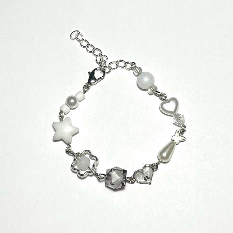 Jual initial starry white beads bracelet | gelang manik putih aesthetic ...