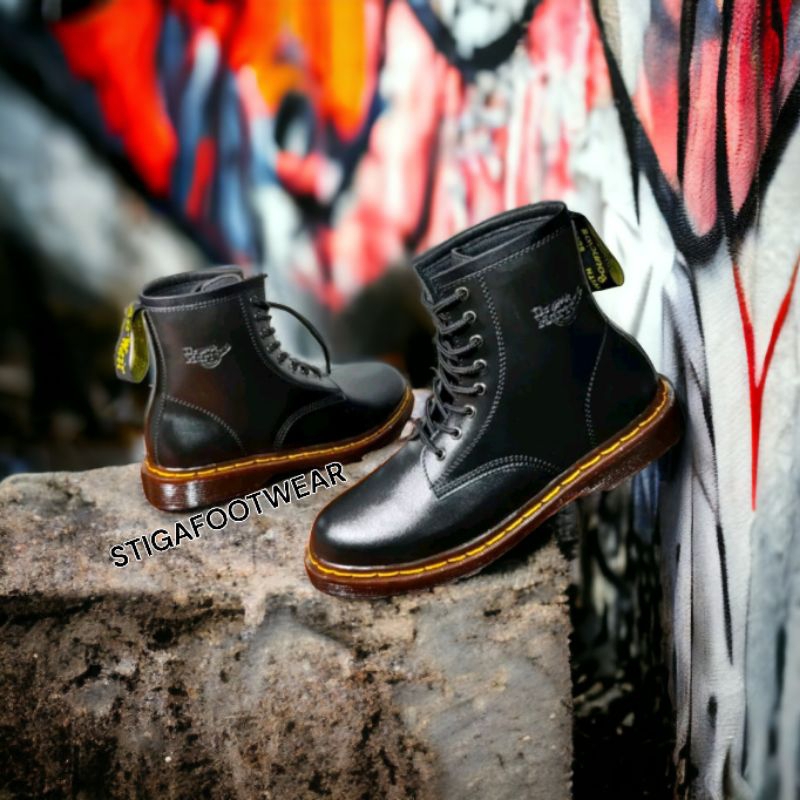 Jual Free Box Sepatu Docmart Pria Sepatu Boots Docmart Tinggi 8 Hole ...