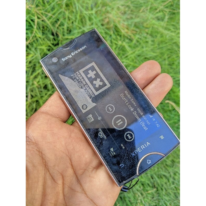 Jual Sony Experia Ray ST18i Unik Super Slim Tipiss Langka Normal ...