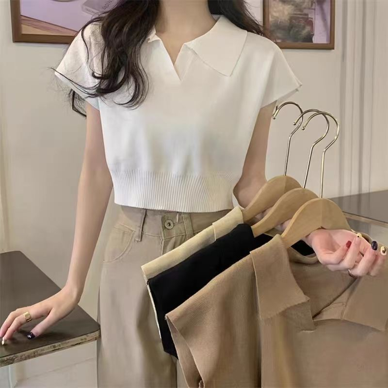 Jual Atasan Crop Top Blouse berKerah polo Rajut / T-shirt Korean Vneck Kra Wanita | Shopee Indonesia