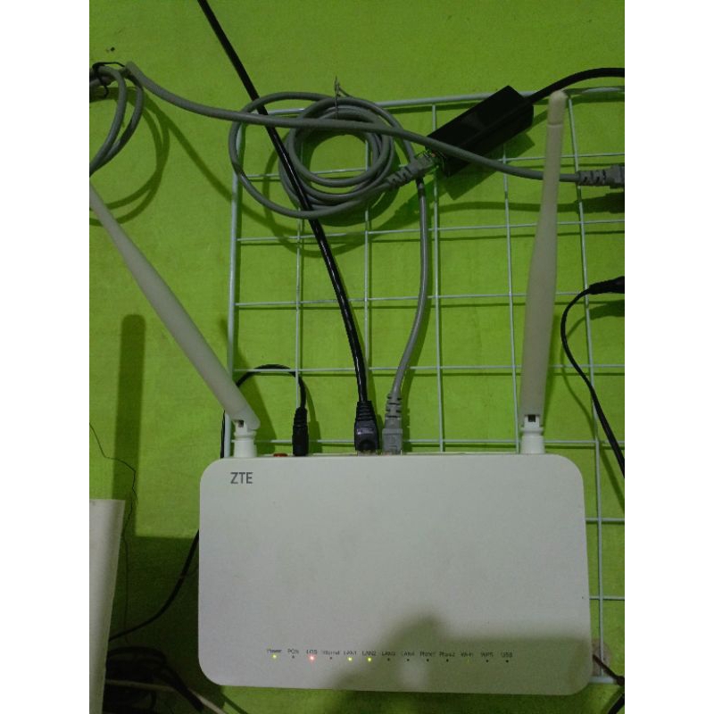 Jual router zte v3 mulus no minus like new | Shopee Indonesia