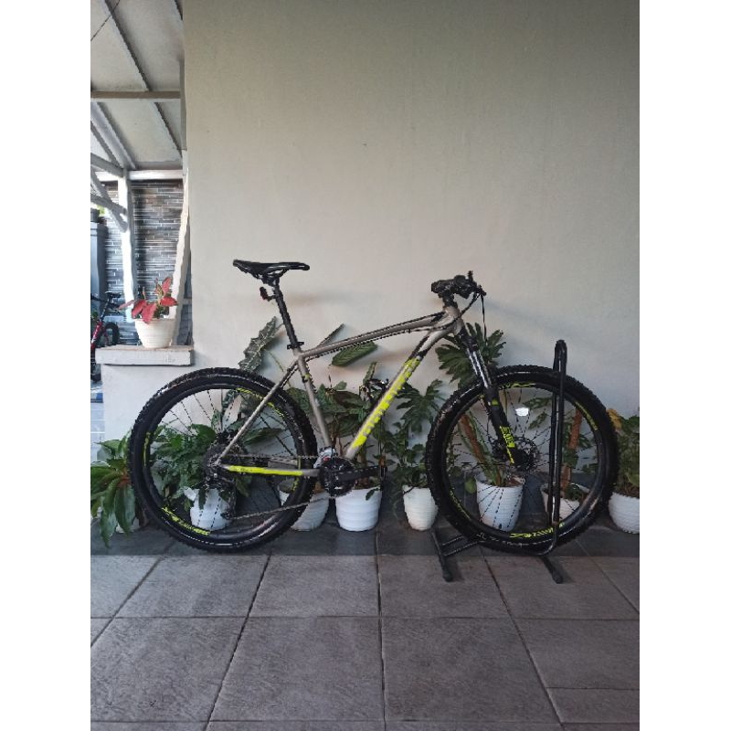 Jual Sepeda MTB Polygon Premier 5 SUPER LIKE NEW | Shopee Indonesia