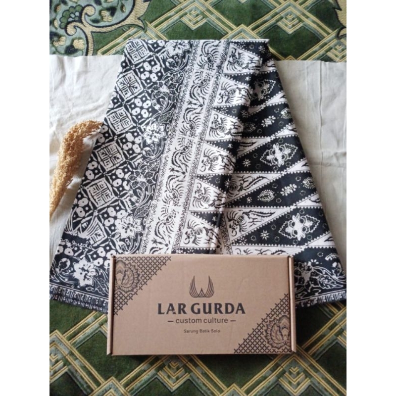 Jual Sarung batik Lar Gurda Kelengan Series Original Lar Gurda | Shopee ...