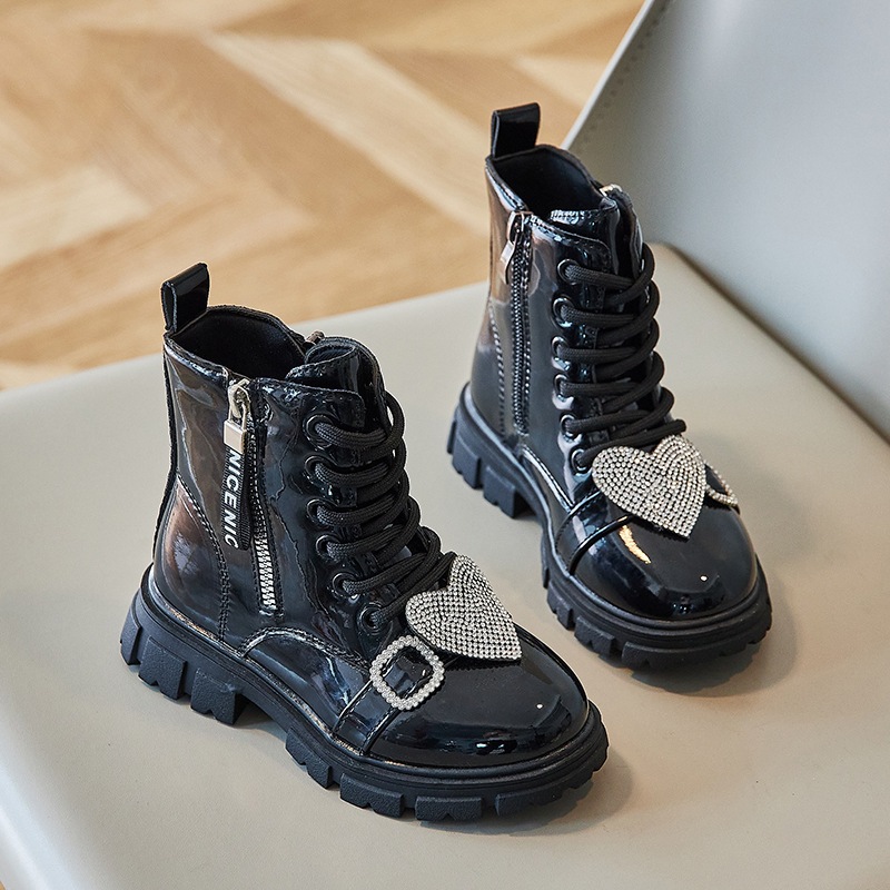 Jual Sepatu Boots Docmart Anak Perempuan Import Boot Love Modis Anak ...