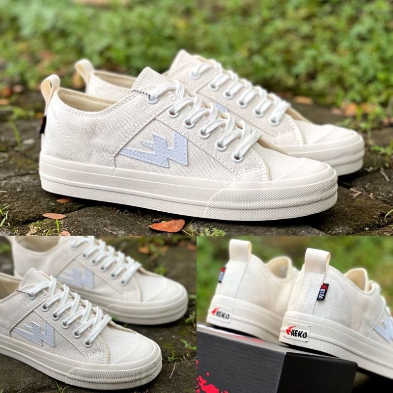 Jual Sneakres Aekoshoes Two years Original produk Lokal Made in ...