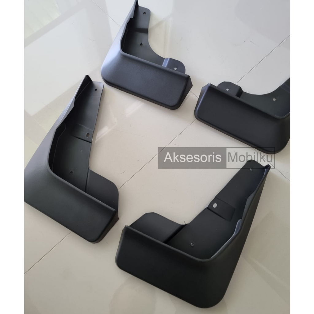 Jual Mud Guard Innova Zenix Mudguard Karpet Lumpur Type Q Bodykit ...