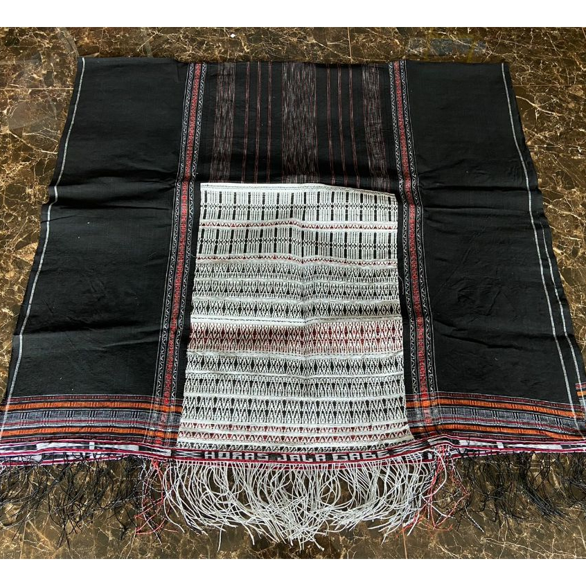 Jual Ulos Ragi Hidup Tenun Pucca Toba Ulos Ragi hidup / Ulos Passamot ...