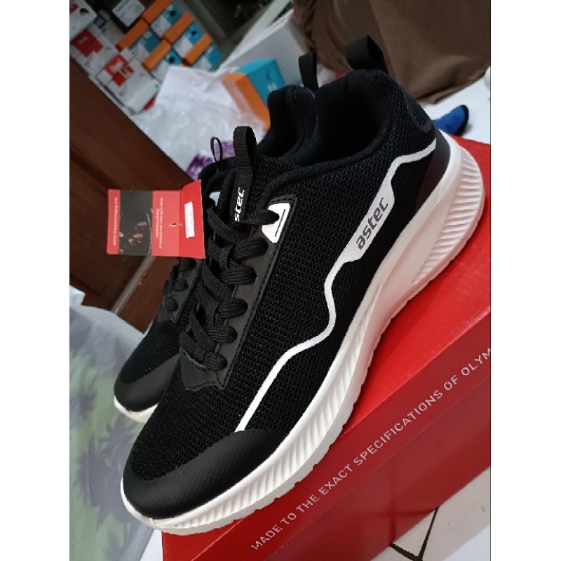 Jual 42 payless clearance sale astc grimm walking black | Shopee Indonesia