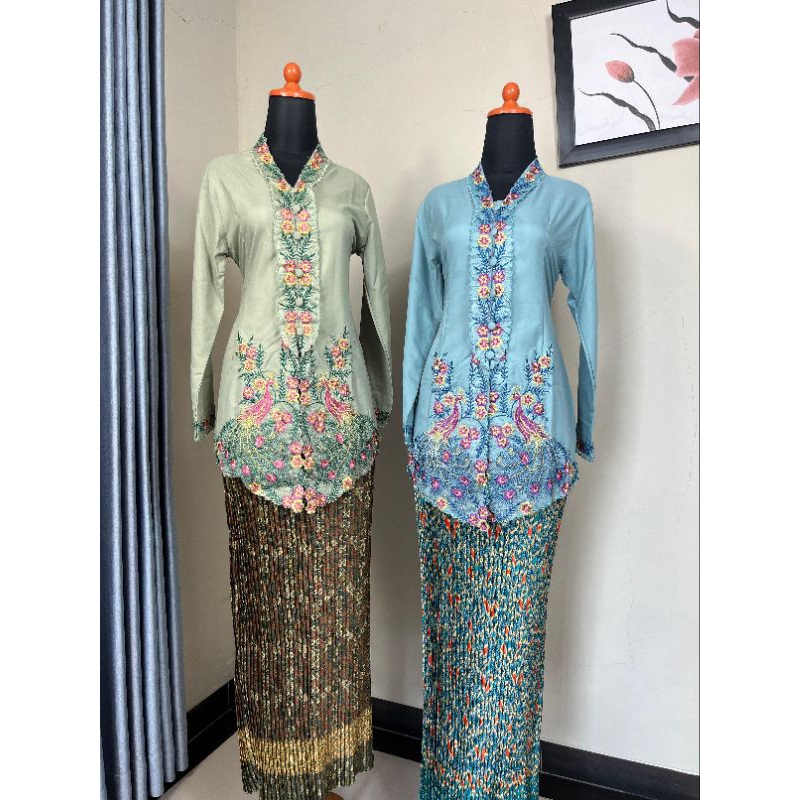Jual kebaya bordir katun premium motip bunga merak | Shopee Indonesia