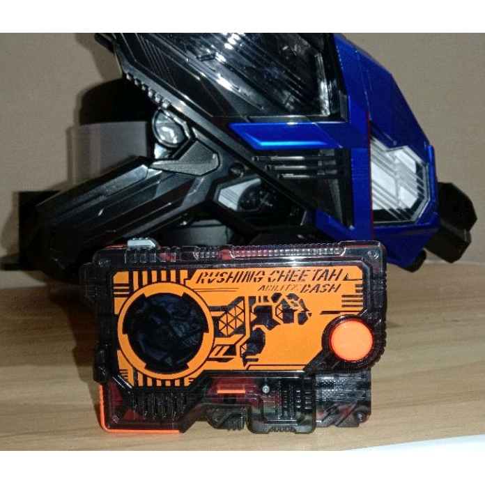 Jual DX MEMORIAL PROGRISE KEY RUSHING CHEETAH KAMEN RIDER VALKYRIE ...