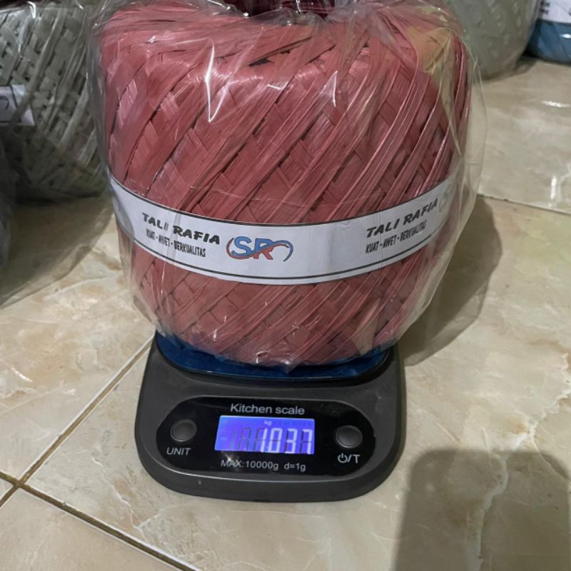 Jual Tali rafia 1 Kg ~ Rafia 1 Kg-Tali rafia murah (2 pcs) | Shopee ...