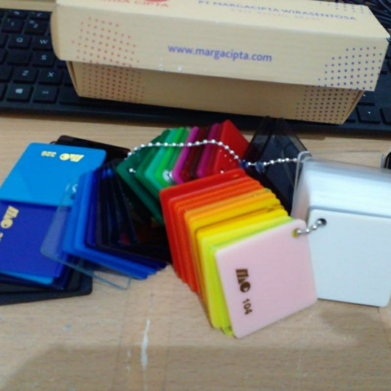 Jual katalog akrilik marga cipta sampel warna akrilik MC | Shopee Indonesia