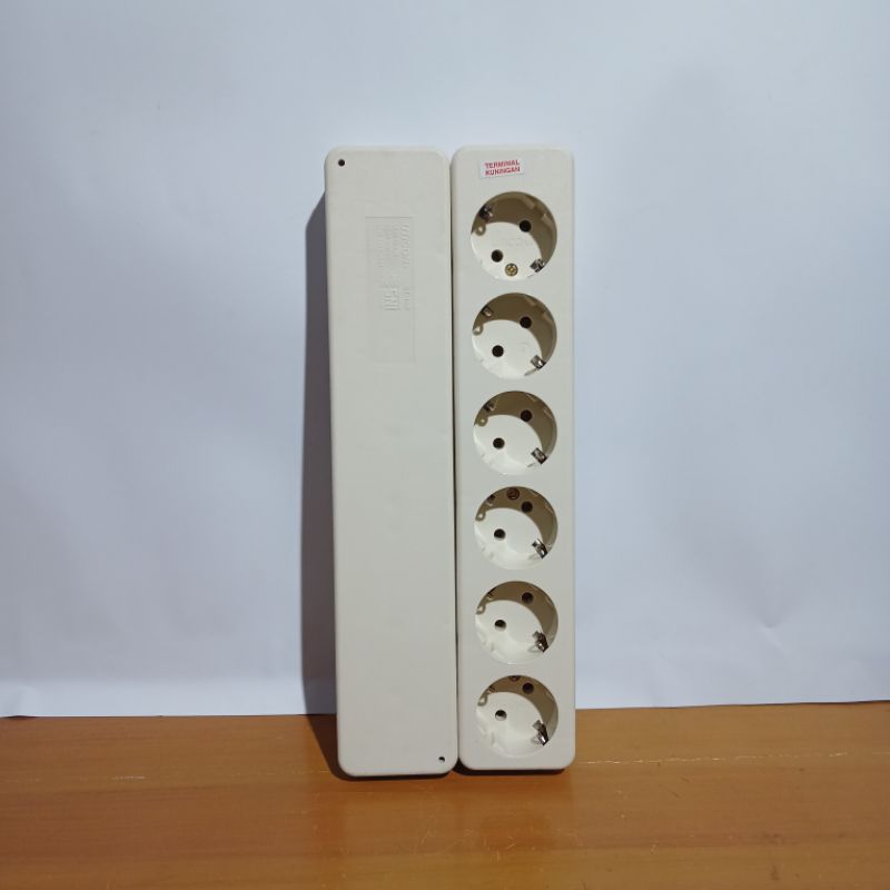 Jual Stop kontak arde UTICON 6 Lubang ST-168 terminal kuningan asli | Shopee Indonesia