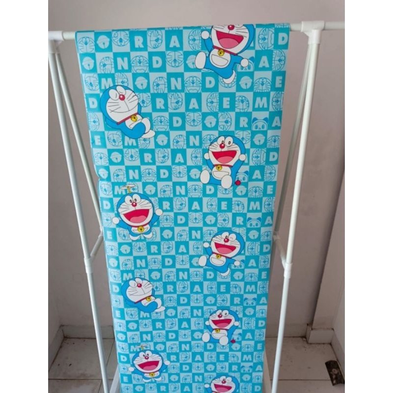 Jual Wallpaper Stiker Dinding motif Karakter Doraemon ukuran 45cm x 10m gh037 / gh032 ...