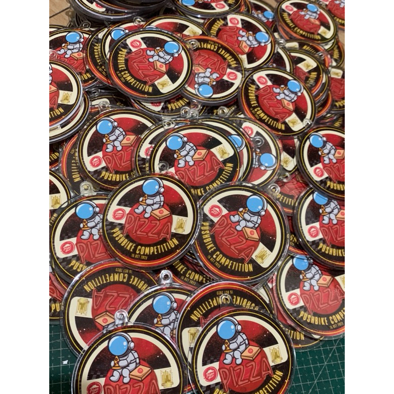 Jual MEDALI CUSTOM/MEDALI AKRILIK/MEDALI WISUDA KEJUARAAN/ murah FREE ...