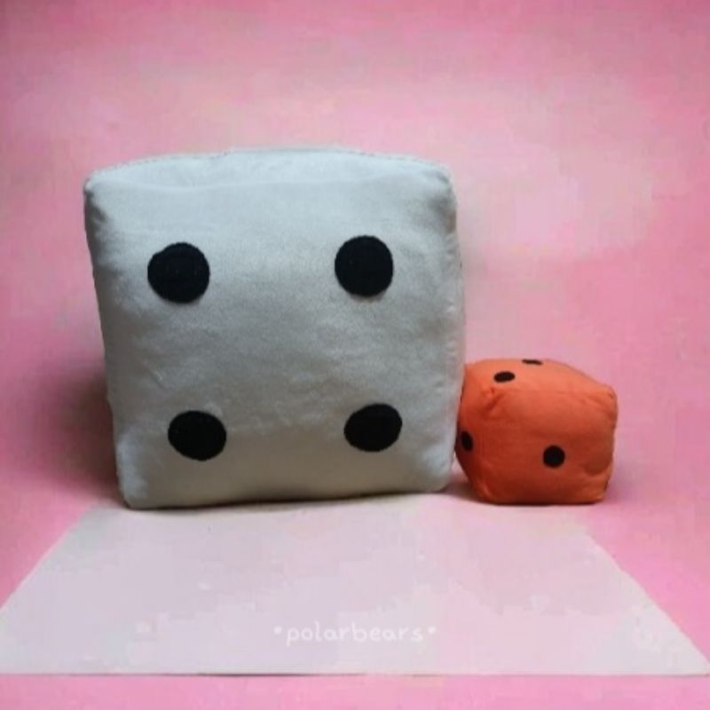 Jual Bantal Dadu Boneka Ukuran 50 x 50 cm | Shopee Indonesia