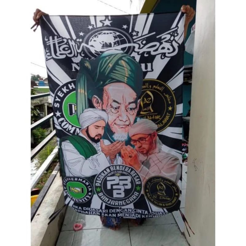 Jual BENDERA MAJELIS HABIB SYECH UK 150X100 FREE STICKER | Shopee Indonesia