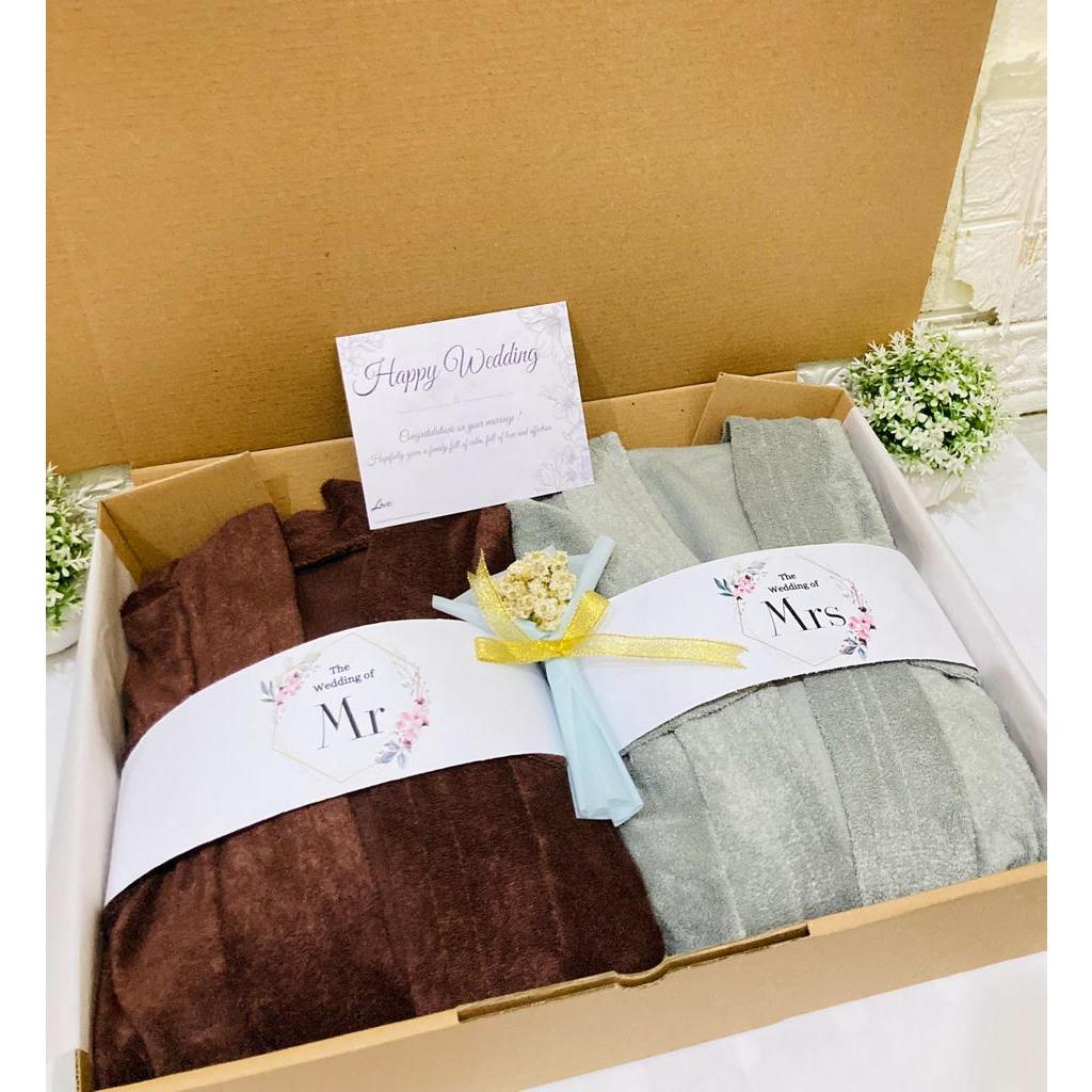 Jual [Bisa Bordir Nama] Hampers Handuk Kimono Couple / Seserahan Handuk / Hantaran Seserahan ...