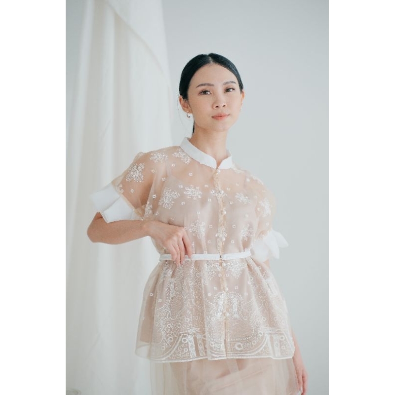 Jual Ja Collection // Maine top beige white | Shopee Indonesia