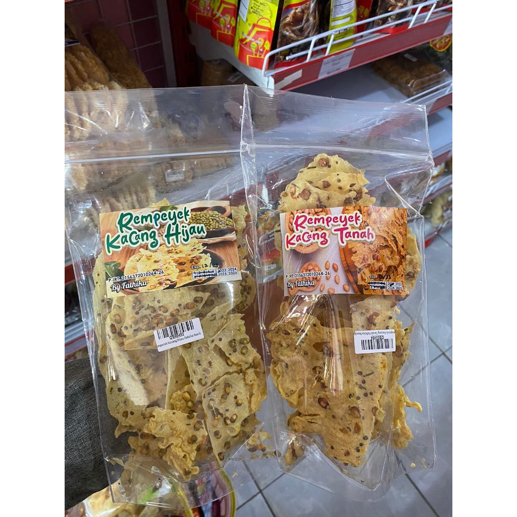 Jual Rempeyek By Fathika | Rempeyek Kacang Hijau | Rempeyek Kacang ...