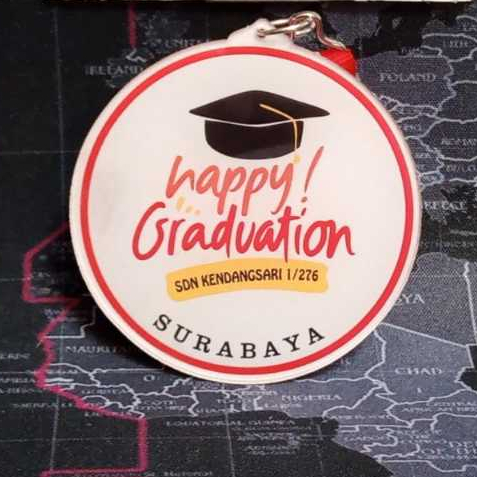 Jual Medali Kelulusan Wisuda Lomba Custom - Mendali Kado Ucapan Unik ...