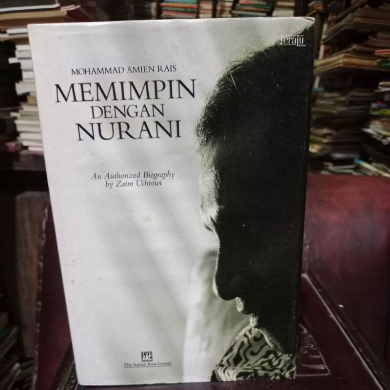 Jual MEMIMPIN DENGAN NURANI MUHAMMAD AMIN RAIS | Shopee Indonesia
