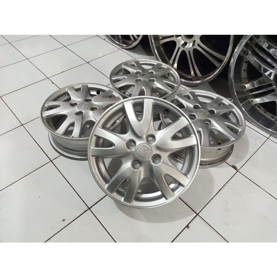 Jual Velg Bekas Pakai Brio R14 Baud 4x100 Karimun Piccanto Soluna Timor ...