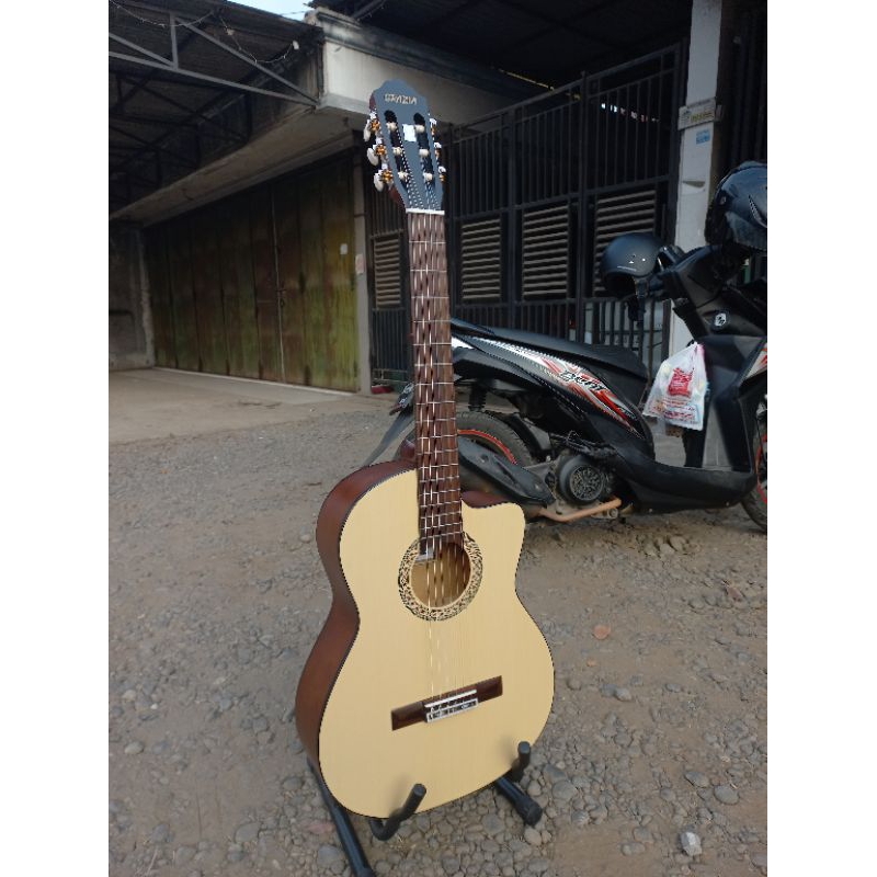 Jual GITAR CLASSIC ORIGINAL GRAZIA MODEL CS 05 NC GITAR KLASIK NYLON ...